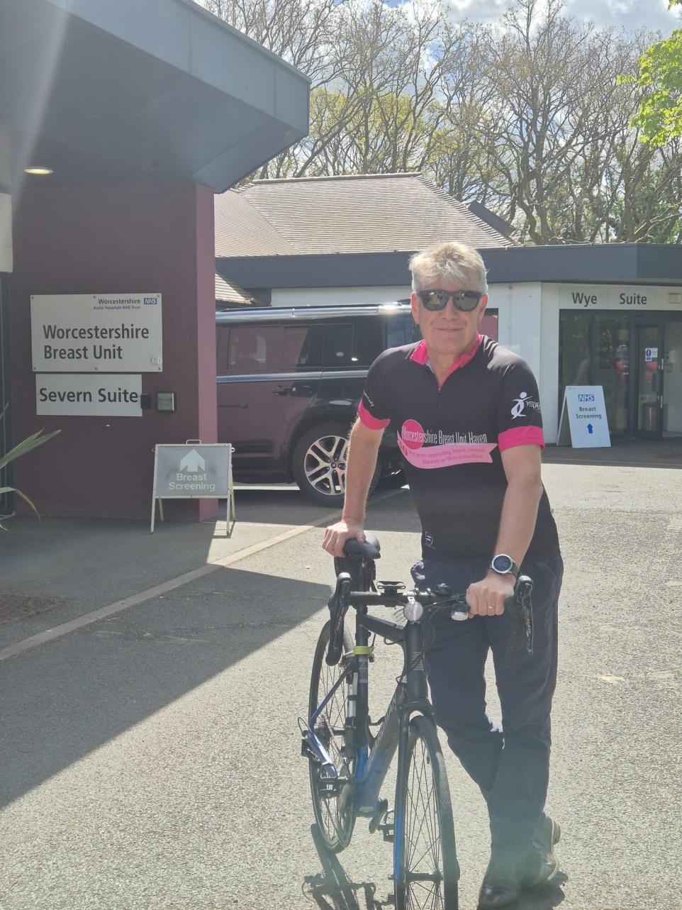 Fundraisers cycle from Worcestershire Breast Unit to Brest | Evesham ...